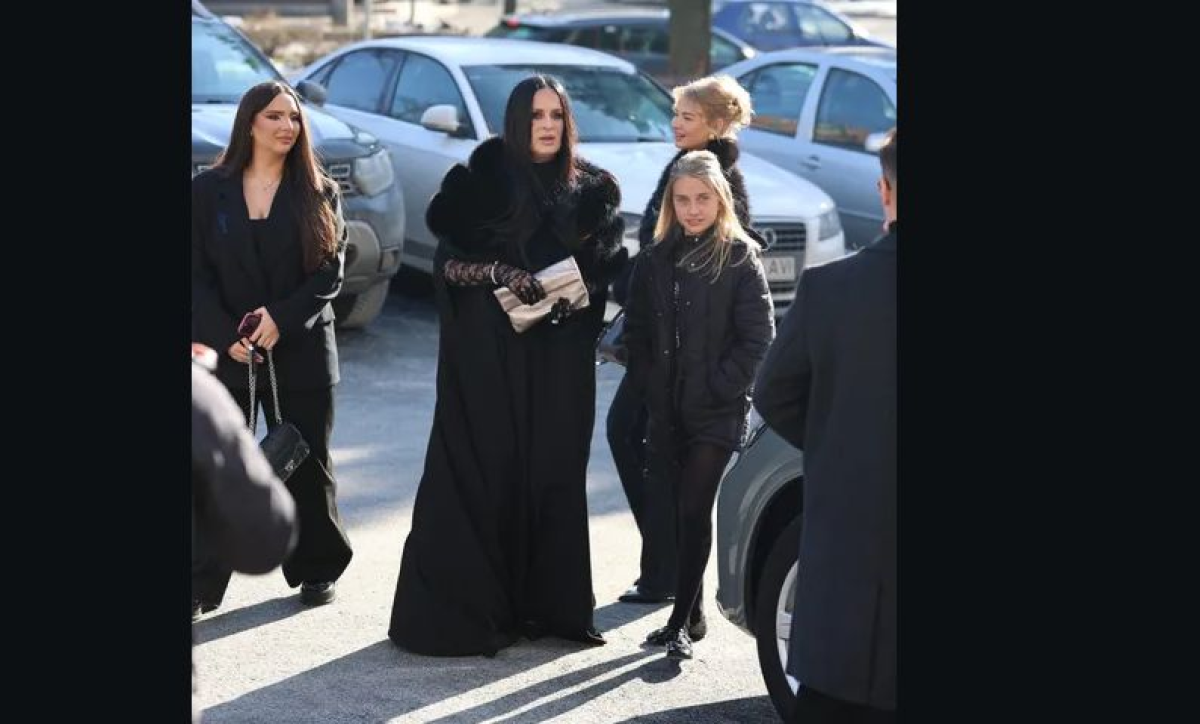 Fotbalistul Radu Drăgușin s-a căsătorit cu Ioana Stan, fiica fostului viceprimar al Constanței ...