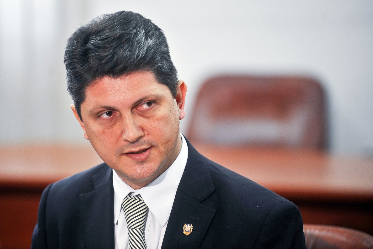 Fostul șef al SIE, candidat surpriză la șefia PSD. Ce șanse are Gabriel ...