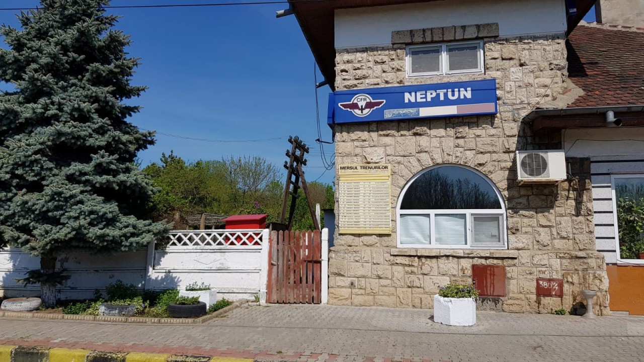 GALERIE FOTO. Aşa sunt întâmpinaţi turiştii în sudul litoralului! Gara ...