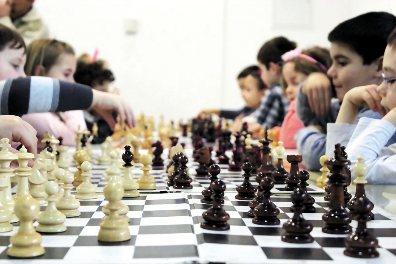 Şah: România a cucerit şase medalii la Campionatele Europene şcolare de ...