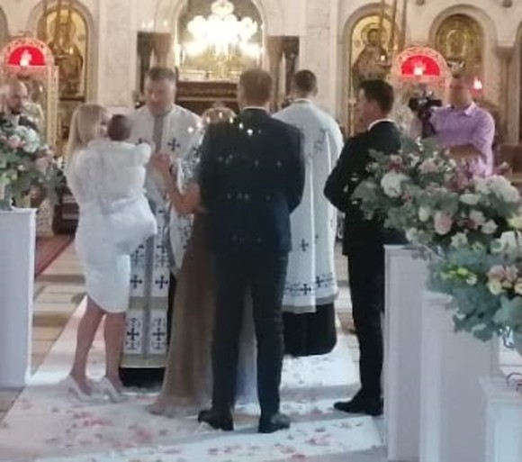 Elena Udrea și Adrian Alexandrov și-au creștinat fiica. Primele imagini de la botezul micuței ...