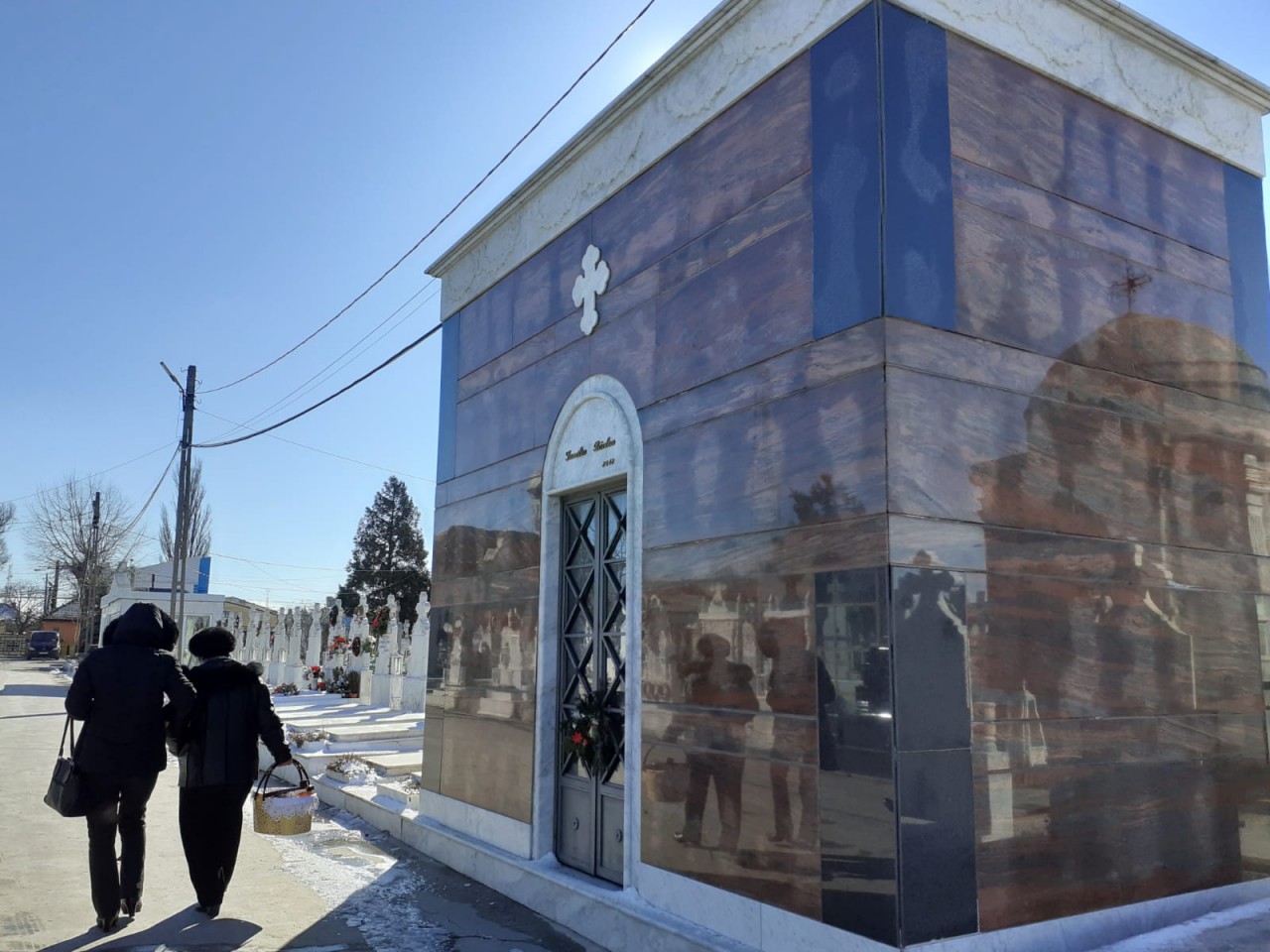 LUX și OPULENȚĂ: Morminte demne de faraoni, in cimitirele constănțene ...