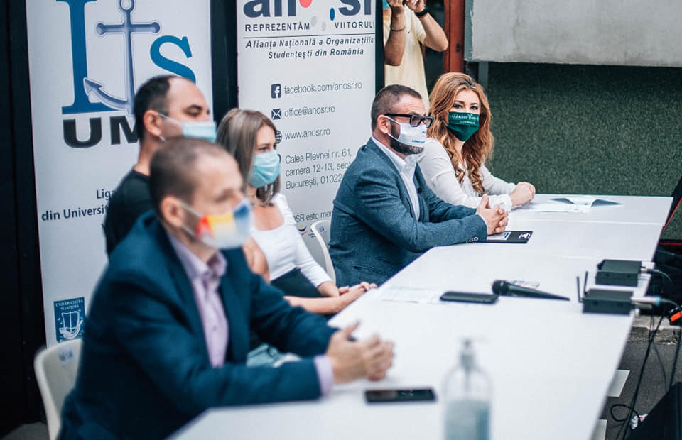 Corina Martin: „Nota 2 pentru grija față de tineri și educație, la ...