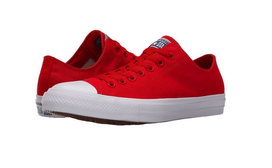 Cum să îți faci adidașii Converse mai confortabili | replicaonline.ro