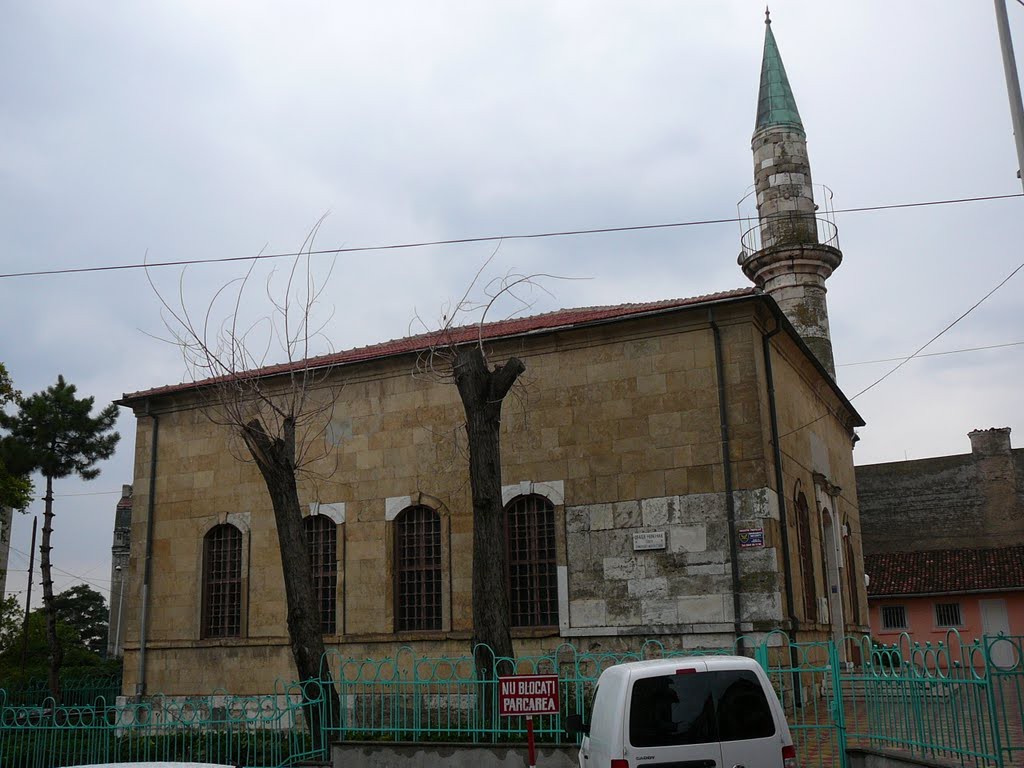 Geamia HUNCHIAR va fi RESTAURATĂ | replicaonline.ro