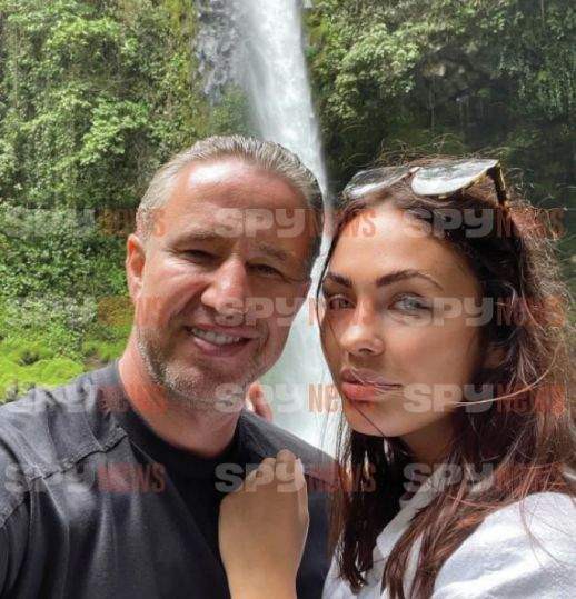 Primele imagini cu Laurențiu Reghecampf și Corina | replicaonline.ro