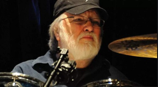 Legendarul baterist al lui Elvis Presley a încetat din viaţă la 83 de ...