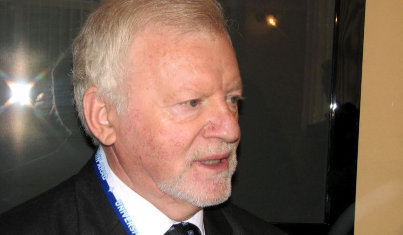 A murit profesorul Aurel Ardelean, rectorul fondator al Universităţii ...