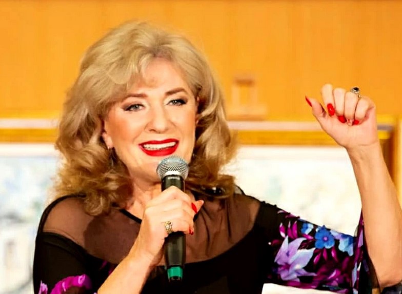 Stela Enache a împlinit 72 de ani de Ziua Unirii! Viața de poveste a ...